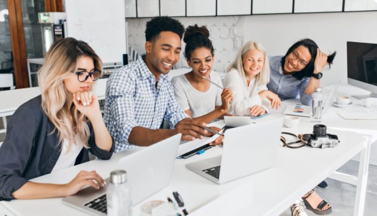 Ultimate Guide to Creating a Positive Candidate Experience